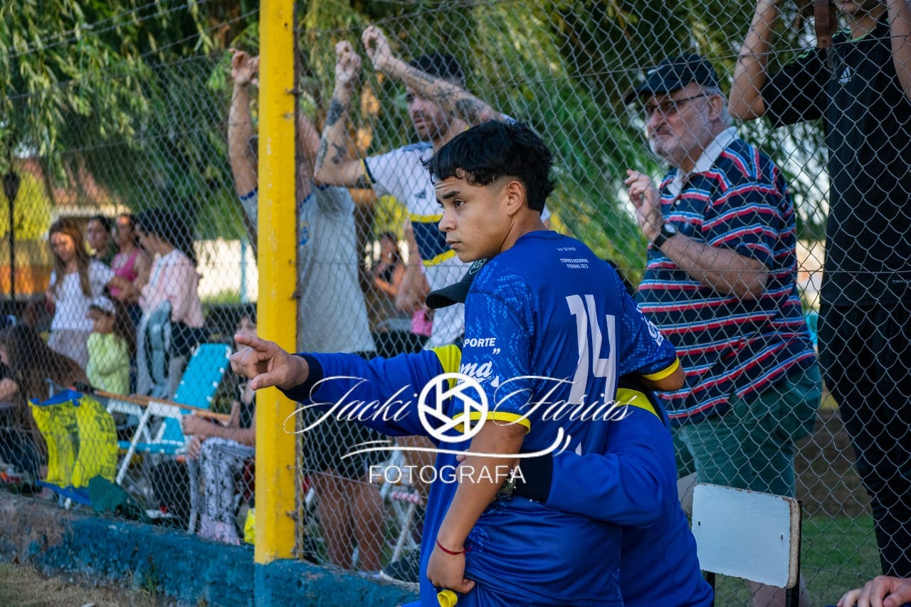 Alan Mercado y su debut en primera división del RG a los 14 años ...
